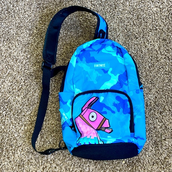Fortnite | Accessories | Fortnite Amplify Loot Llama Pinata Sling ...